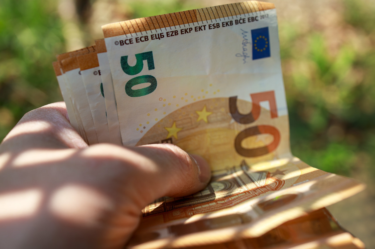 Έρχεται Έκτακτο Επίδομα 250 ευρώ – Ποιοι είναι οι δικαιούχοι | Apotypomata