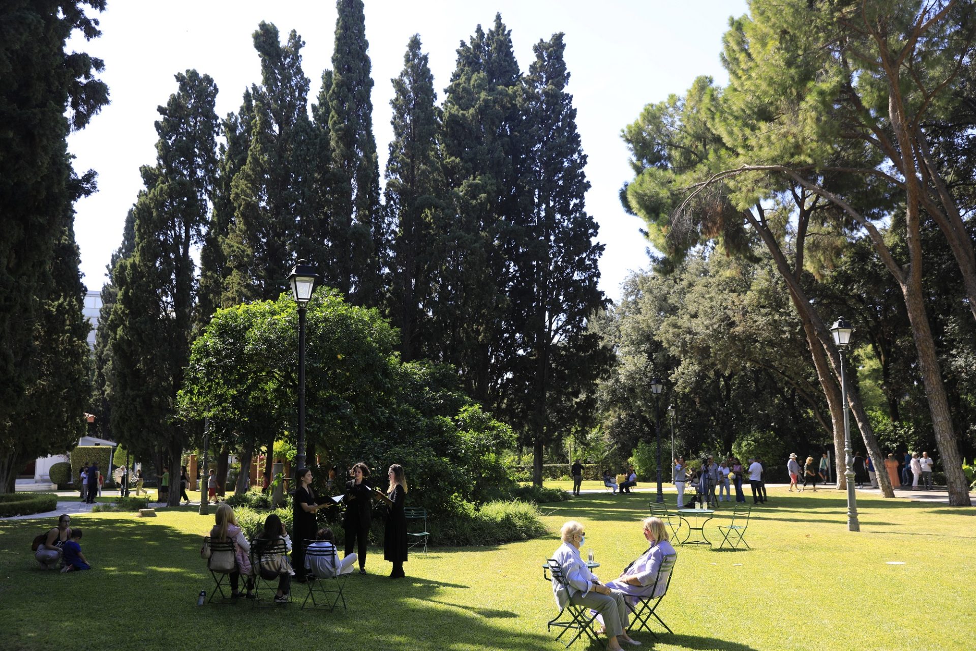 Ανοιχτός ξανά για τους πολίτες ο κήπος του Προεδρικού Μεγάρου | Apotypomata