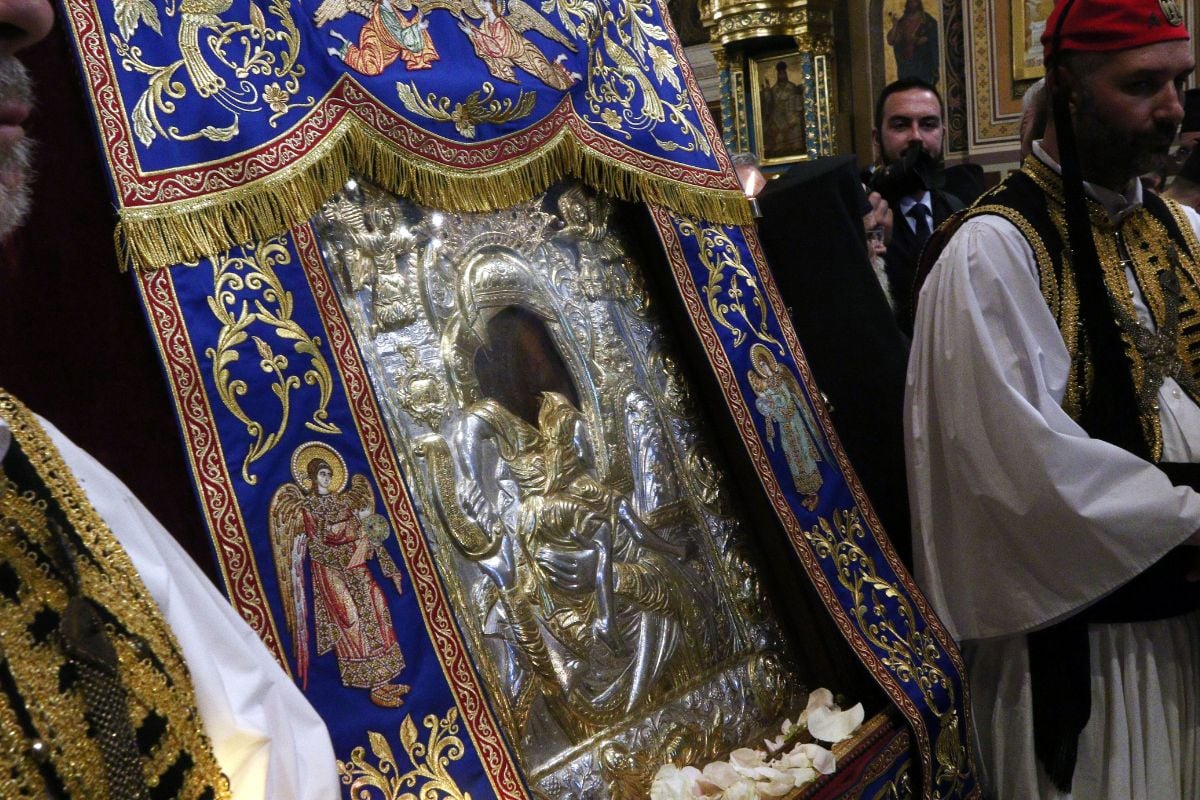 Παράταση παραμονής της Ιεράς Εικόνος του «Άξιον Εστί» στον Καθεδρικό Ι ...