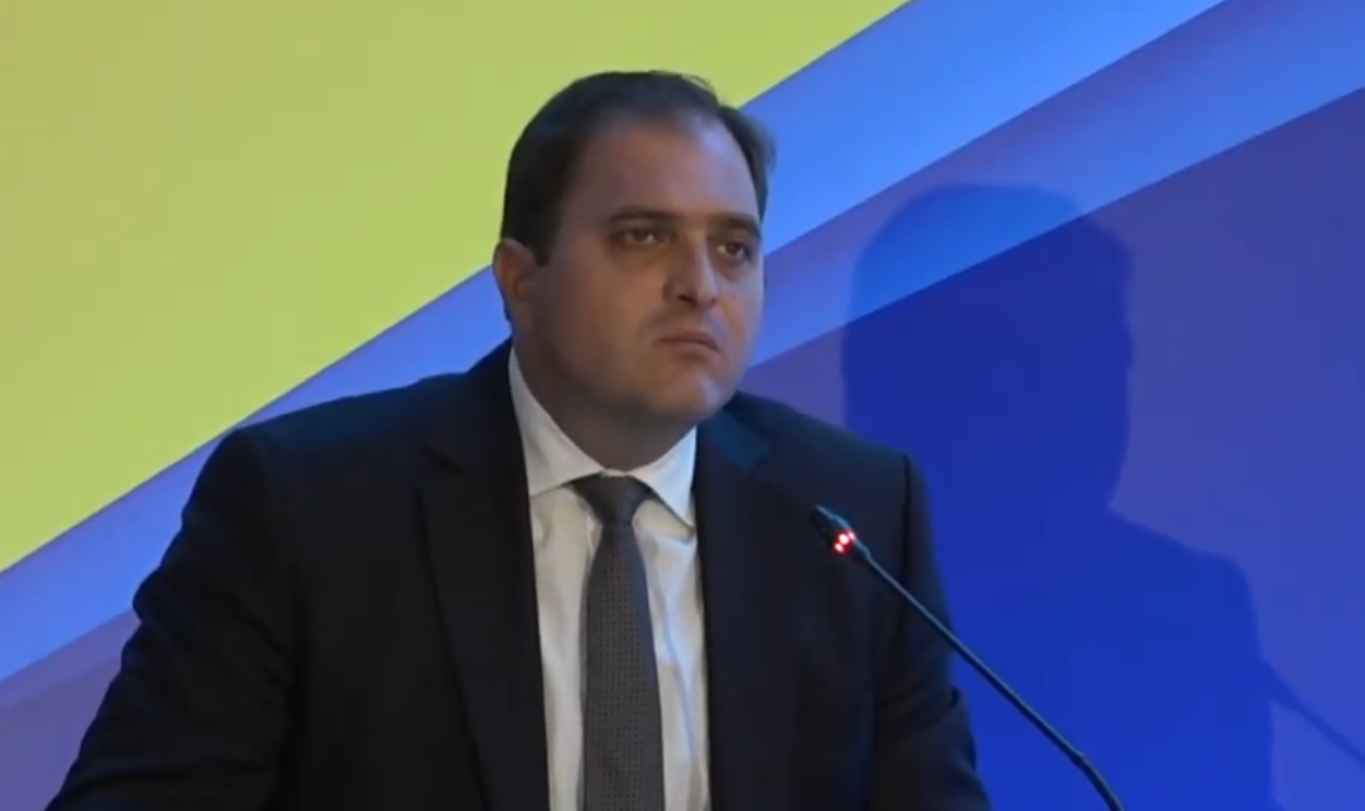 ΑΑΔΕ: Νέες υπηρεσίες σε Αθήνα και Θεσσαλονίκη | Apotypomata