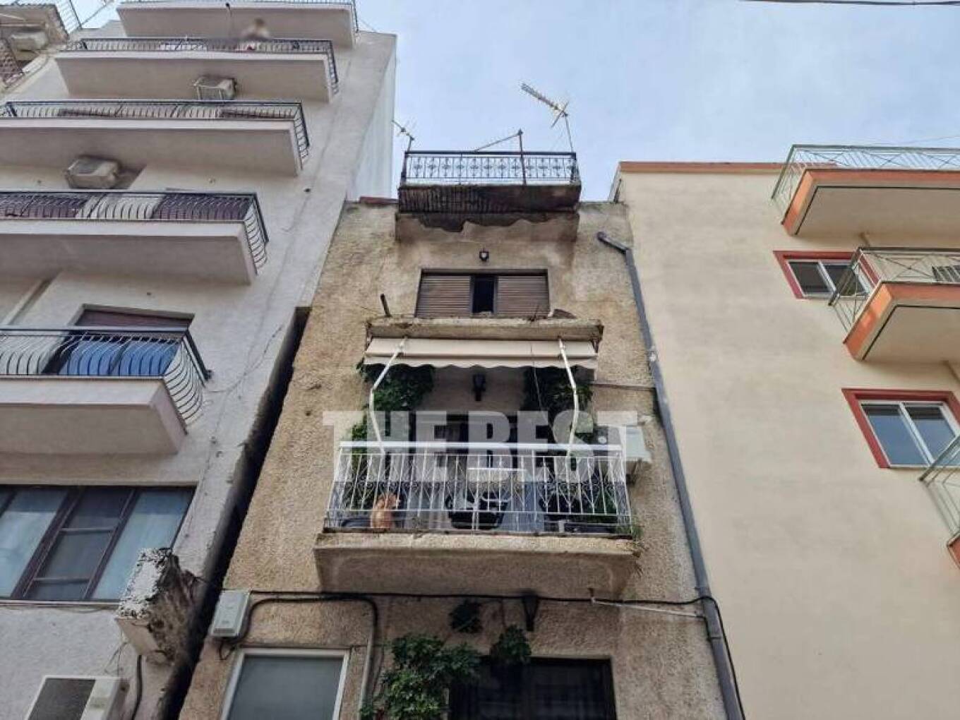 Πάτρα: Υποχώρησαν τμήματα μπαλκονιών από διαμερίσματα | Apotypomata