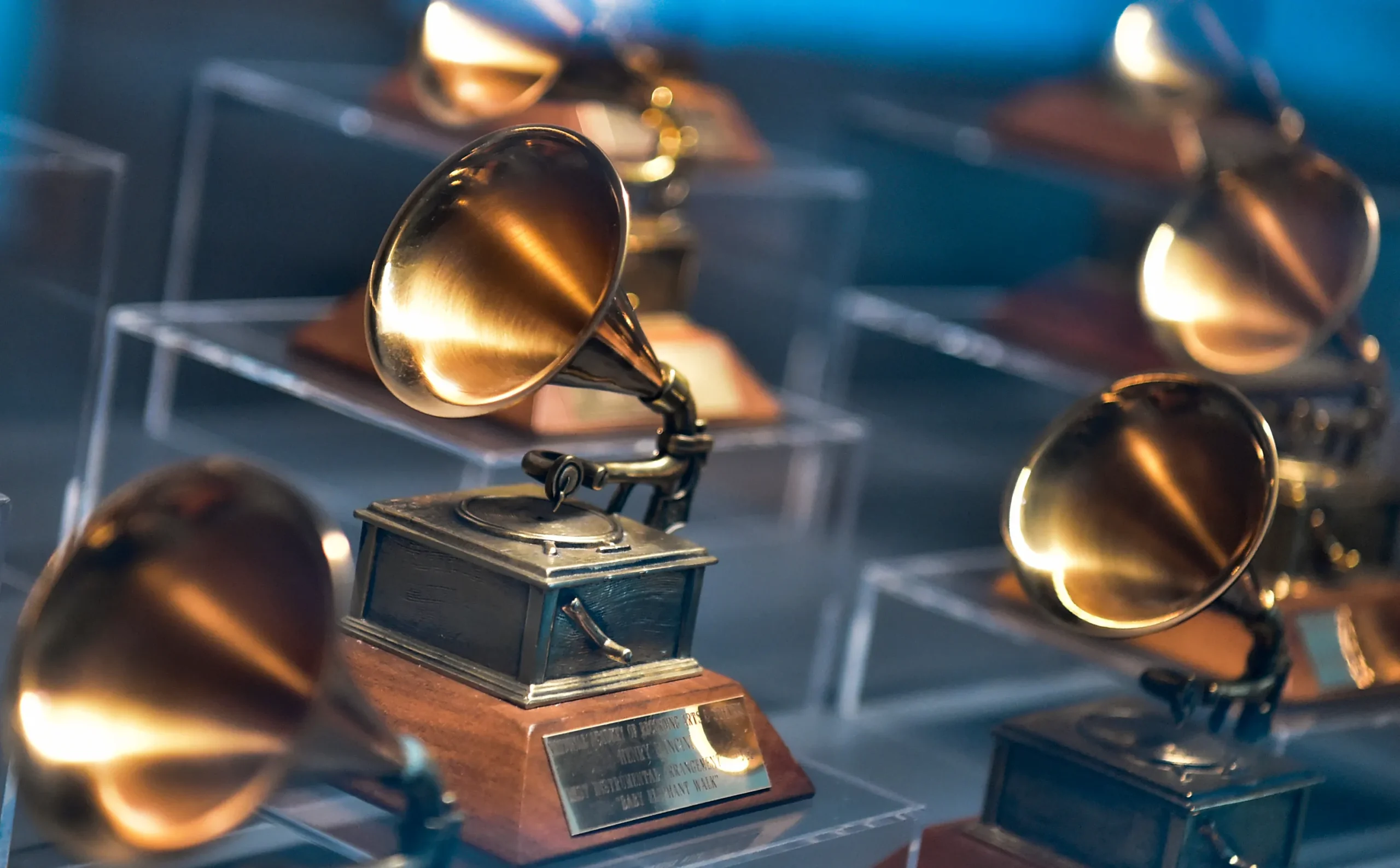 Grammy 2024: Οι μεγάλοι νικητές και οι εκπλήξεις | Apotypomata